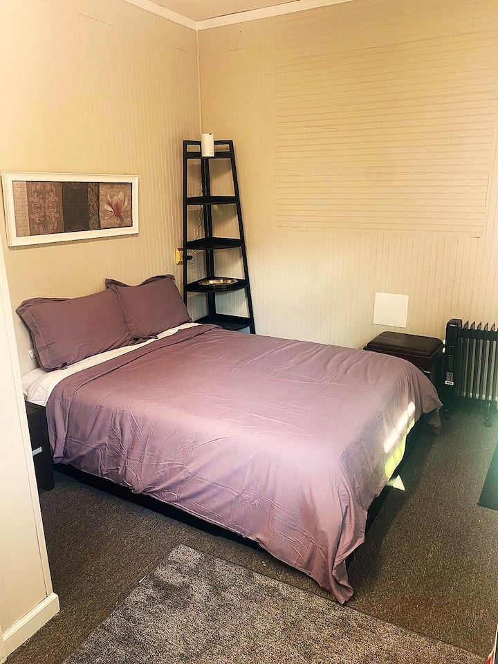 Cozy Downtown Mini Studio-private Entrance & Patio - Wilson, NC