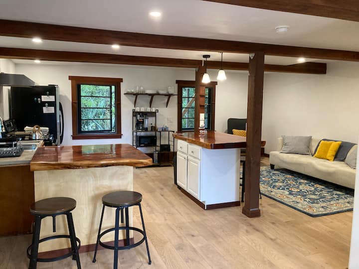 Coastside
Sweetspot: Redwoods+ocean!
1bdr, 1bath - Pescadero, CA
