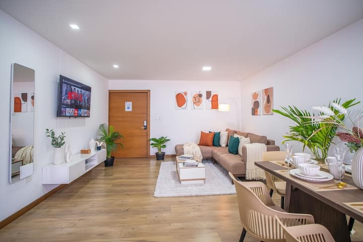 Terra Alta - Lujo Y Comodidad Con Parking Privado - Cuenca