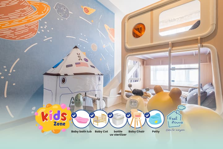 Astronauts & Planets Stars Kids Home With Slides - Kuala Lumpur