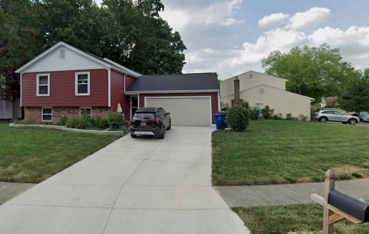 "Quiet Neighborhood, 10 Min To The Airport" - Columbus, OH