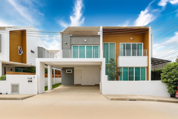 Family 4br Villa In Chiang Mai | Pool & Gym Access - 清邁府