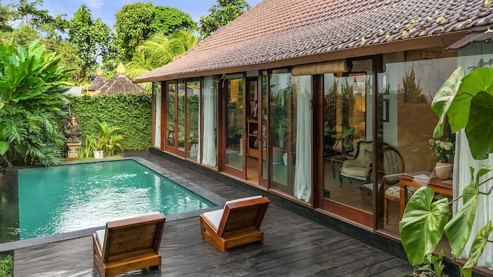 Chic 2br Heritage Villa - Pool, Garden & Workspace - Bali