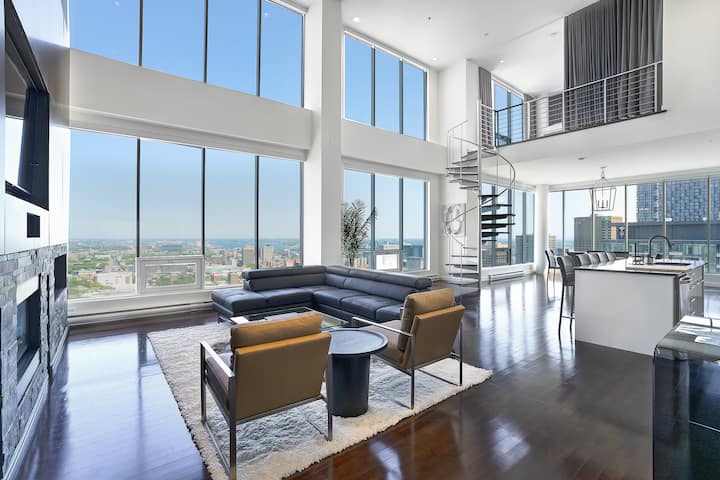 2-floor Ph Luxe Mtl Views Amenities & Prm Location - Montreal