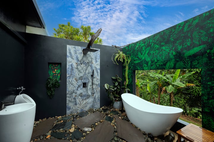 Hot Tubelake Mountainoutdoor Bathroomtropical - Utuado