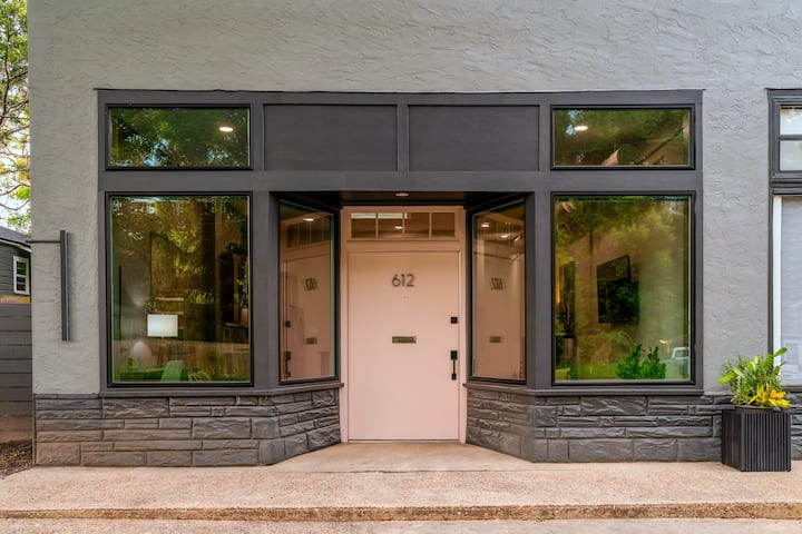 Stylish Industrial-fully Renovated Sleeps 6 - Tallahassee, FL