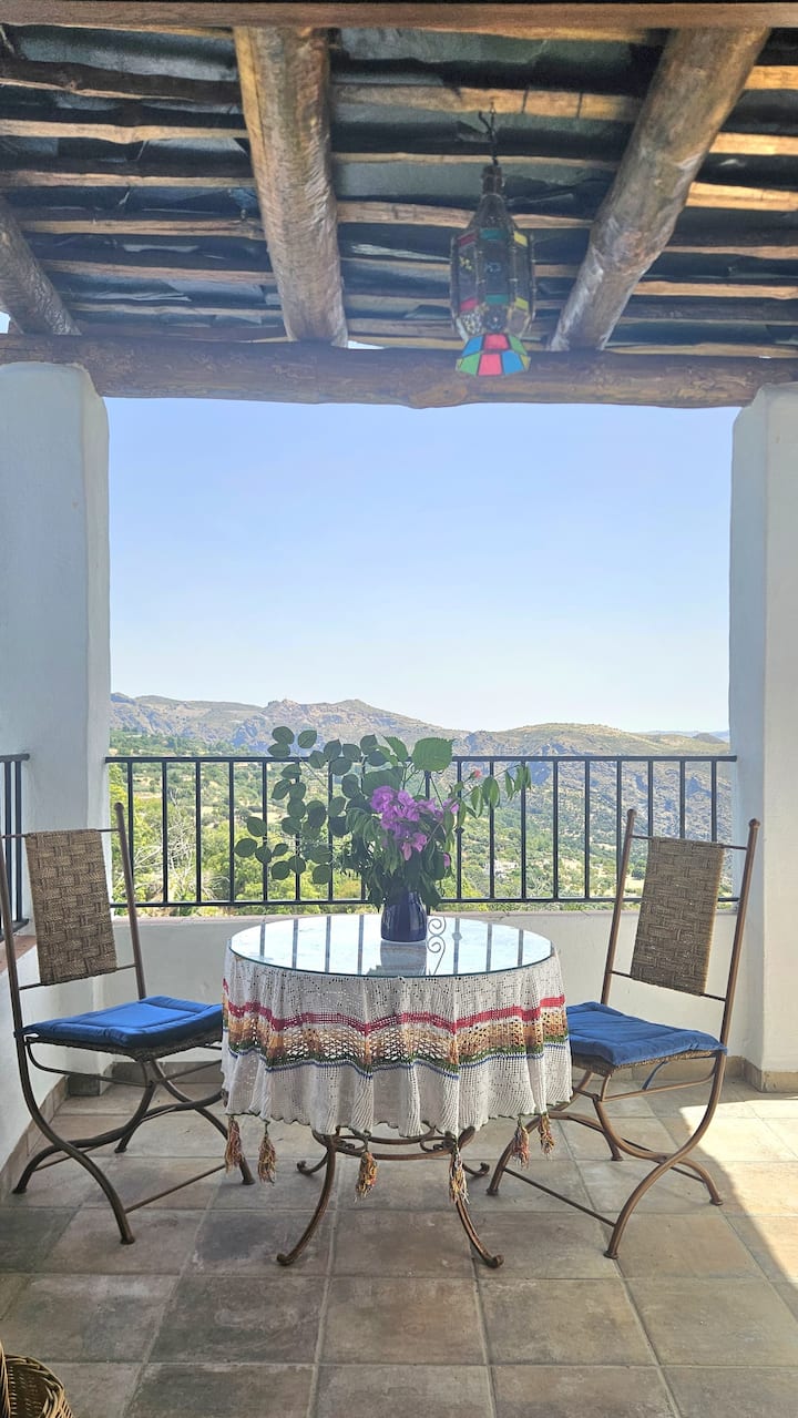 Apartamento Con Terraza Y Vistas Impresionantes - Trevélez