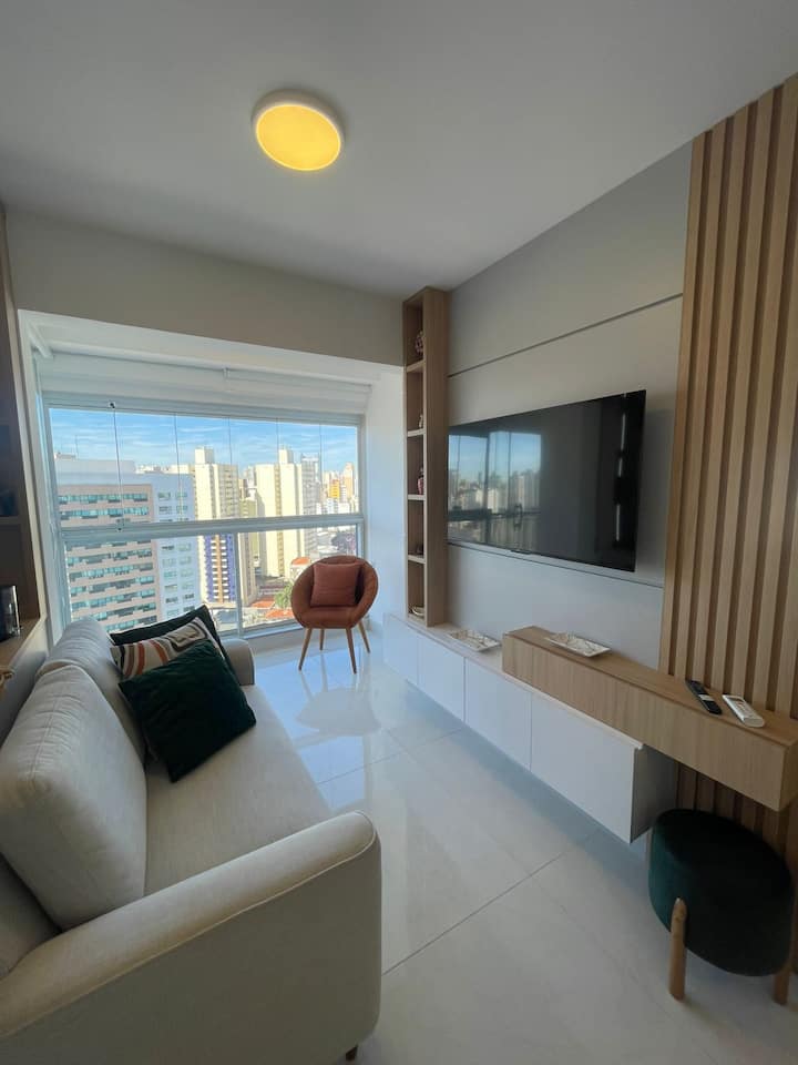 Studio C/ Vista Próx. Cambuí: Queen, A/c, 500mb - Barão Geraldo