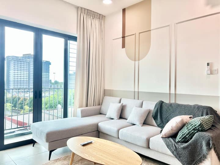 Jeff & Ricky Homestay @148 Kenny Hill  Residence - Kuching