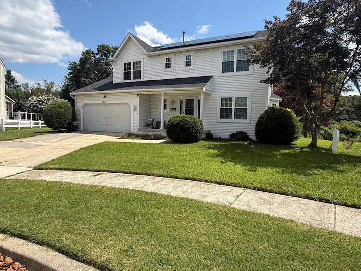 Home In Clinton - Clinton, MD