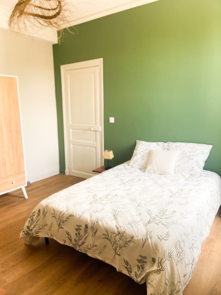 L'angevin-4 Pers-espace Repas-centre Ville/gare - Le Mans