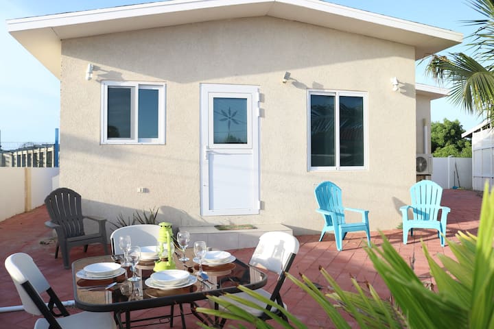 The Guesthouse – La Casita – Comfortable 1br Stay - Aruba