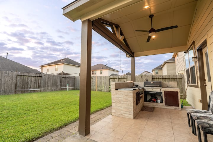 Spacious Modern 4br Home Near Hou & Medical Center - Houston, TX