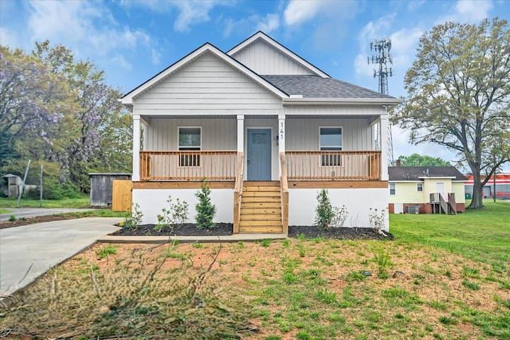Greer Urban Retreat 3-bedroom - Greer, SC
