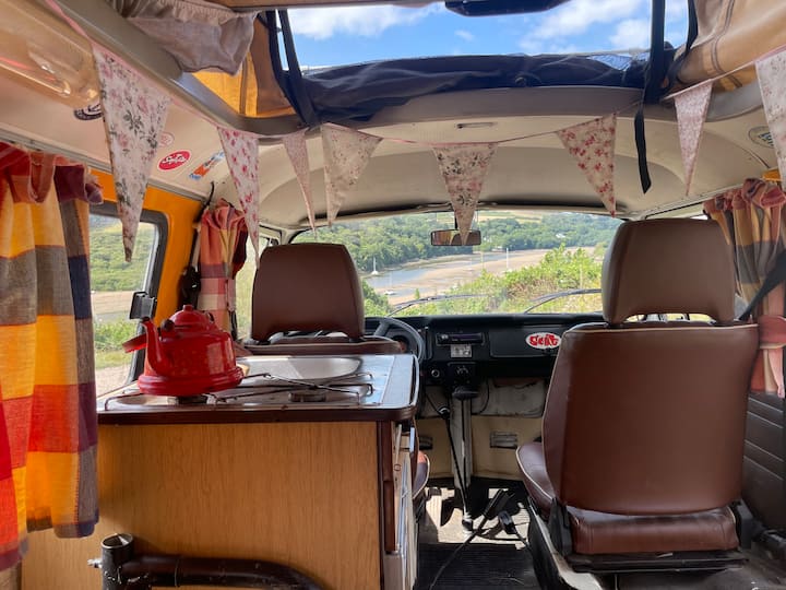 Sw Coast Path Walkers: Ocean View Vw Camper - Hope Cove