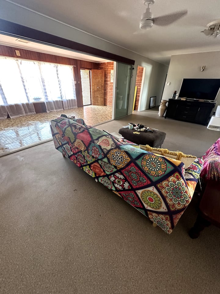 That 70s House - Ayr