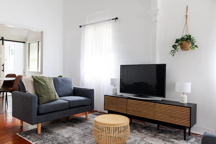 Cute 2-bed-2 Bath Walk To Palmer - Townsville