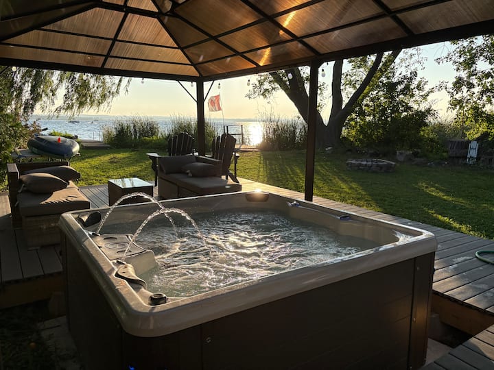 Sunset Harmony On Cook’s Bay - Georgina