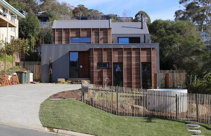 New Home In The Heart Of Lorne-plunge Pool & Sauna - Lorne