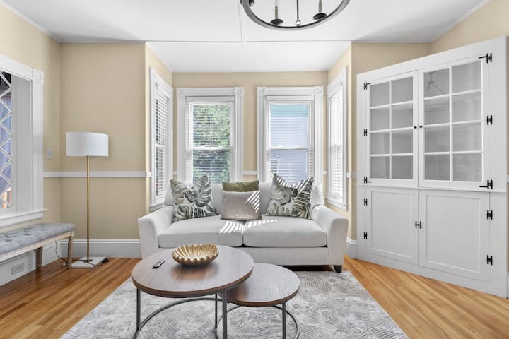 Cozy Winter Getaway & Modern Luxury Near Bos/salem - Wakefield, MA