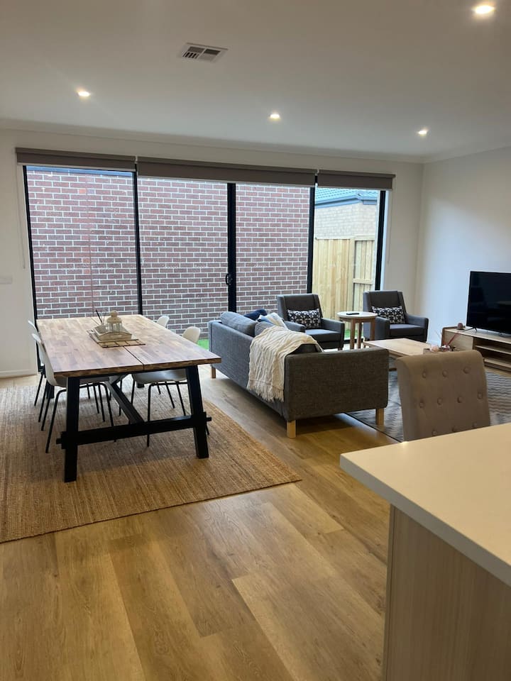 Stay In Rockbank, West Melbourne - Melton