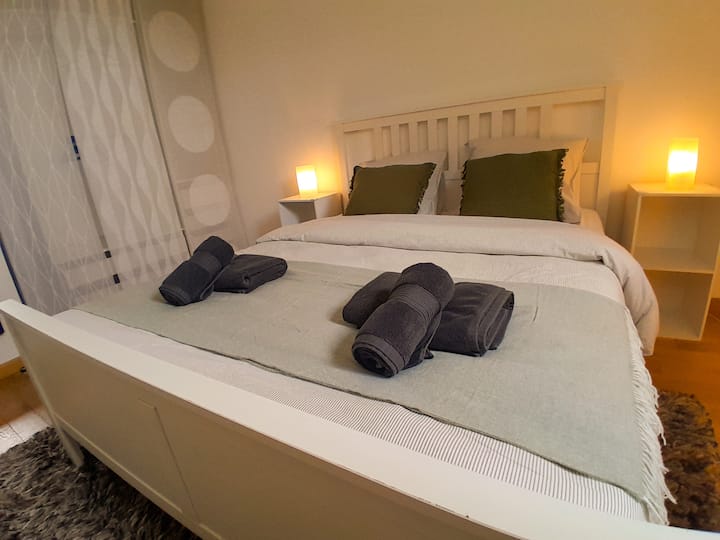 Duplex Lumineux, Balcon & Parking – Plein Centre - Maisons-Laffitte