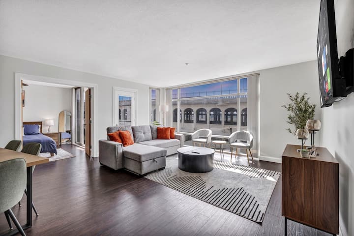 City Suite|free Parking|24/7 Hour Gym|by Metropark - Cleveland