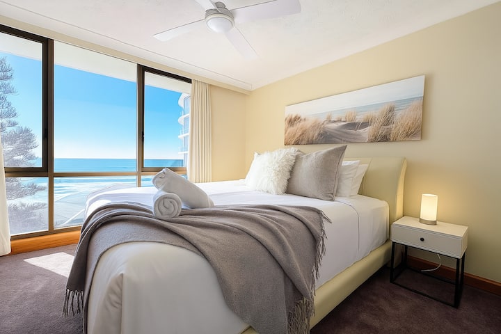 Ocean View 2br Resort: Heated Pool & Sauna - Surfers Paradise