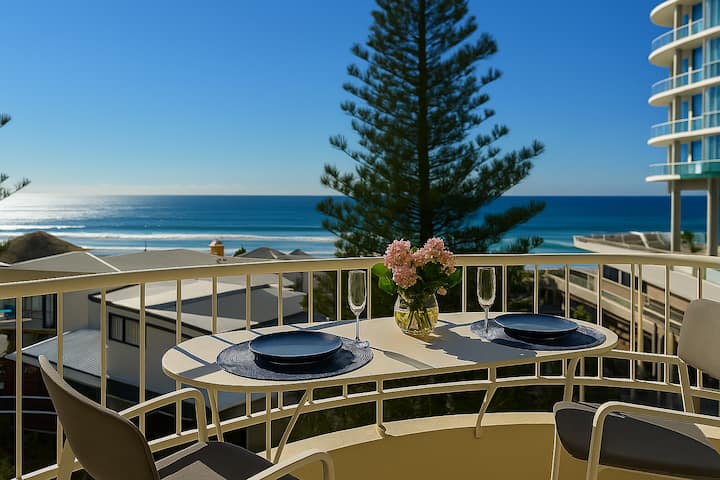 Ocean View 2br Resort: Heated Pool & Sauna - Surfers Paradise