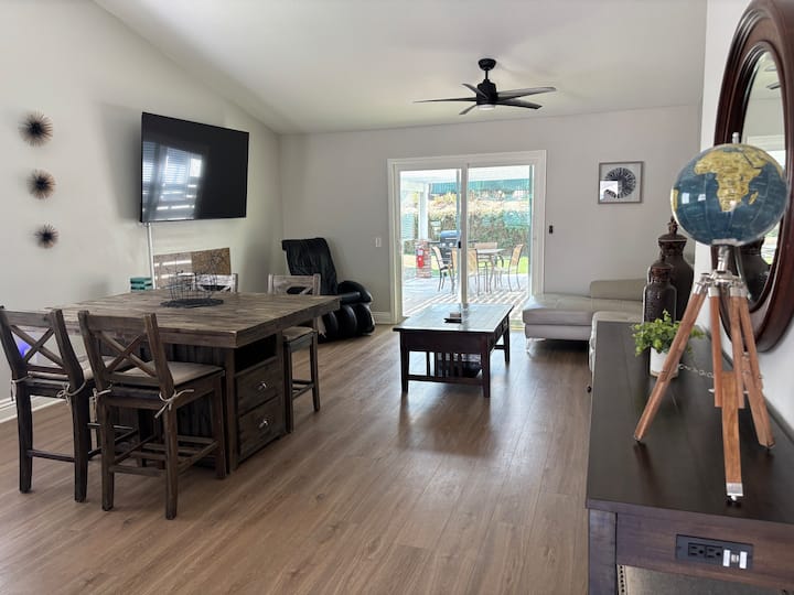 Corona Comfort|4br-2b|backyard - Corona