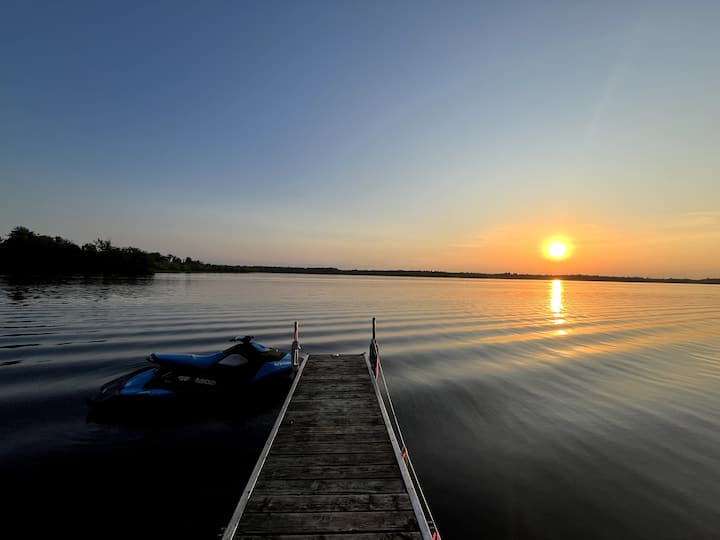 Island Cottage On Mississippi Lake - Carleton Place
