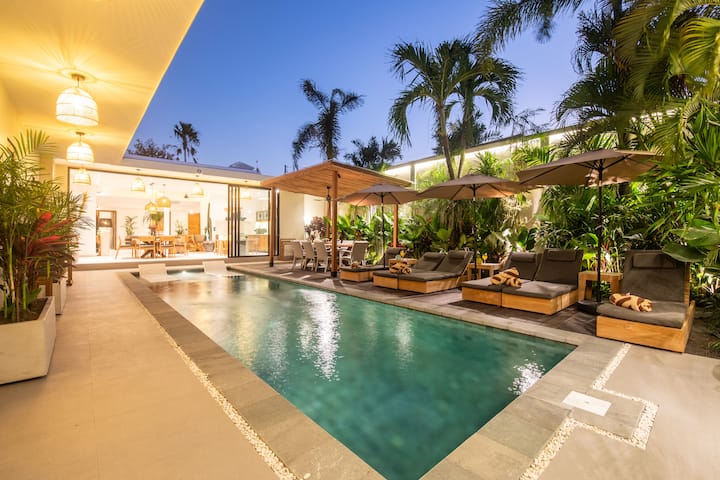 Villa Addi 4bedrooms Oberoi - Seminyak