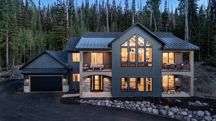 Treehouse - Brian Head, UT