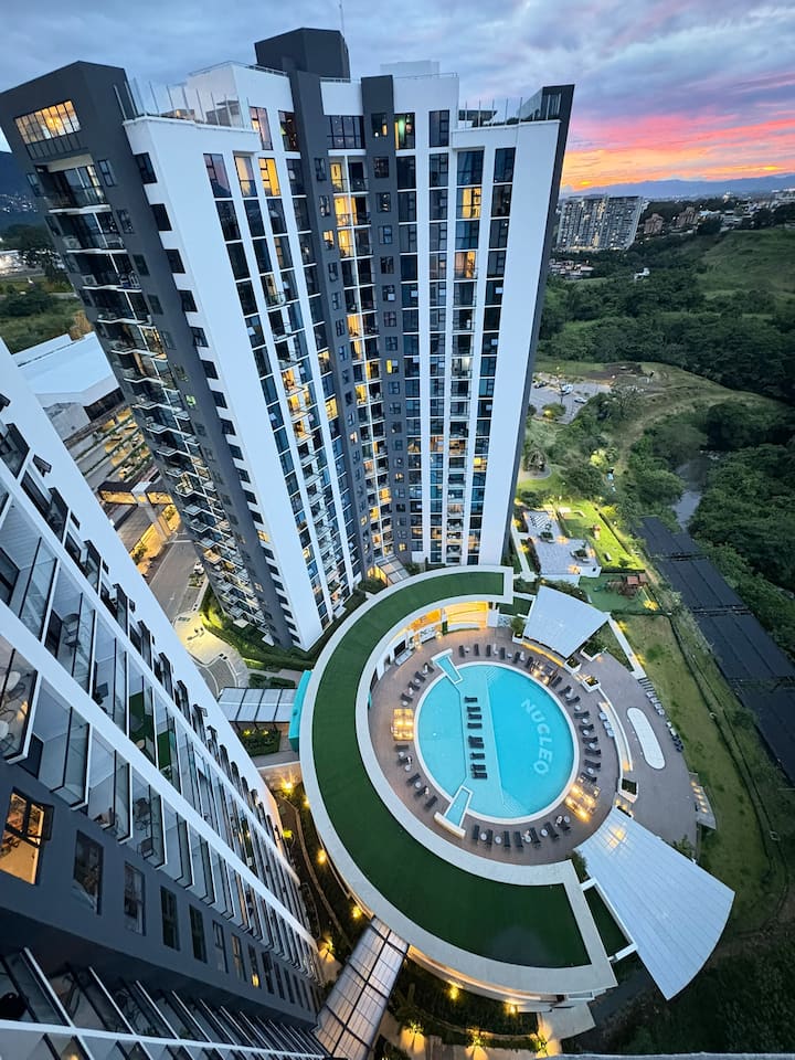 Monet Apartment, Pool, Gym, Parking,lobby - San José