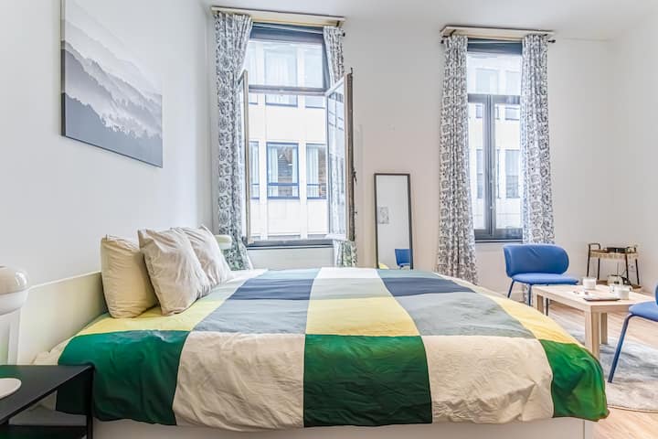 Chic Studio - Heart Of Ghent's Historic Citycenter - Gante