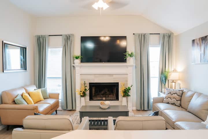 3 Bd Home | Mins To Dwntwn Dtx | 8 Guests | Garage - DeSoto, TX