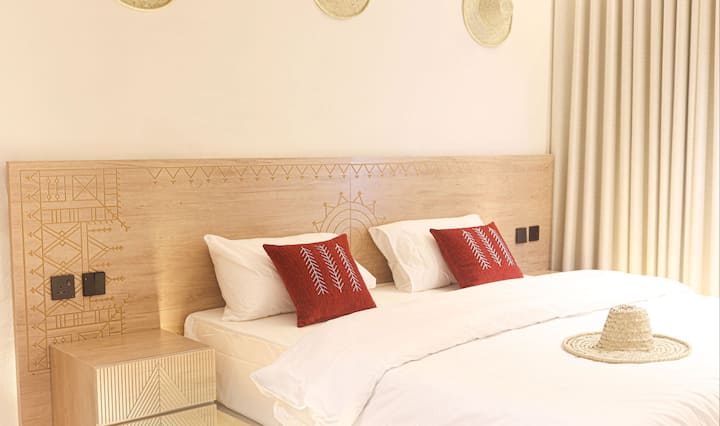 همزة 303 - Medina, Saudi Arabia