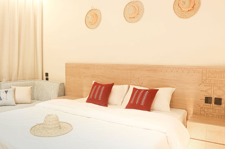 همزة 401 - Medina, Saudi Arabia