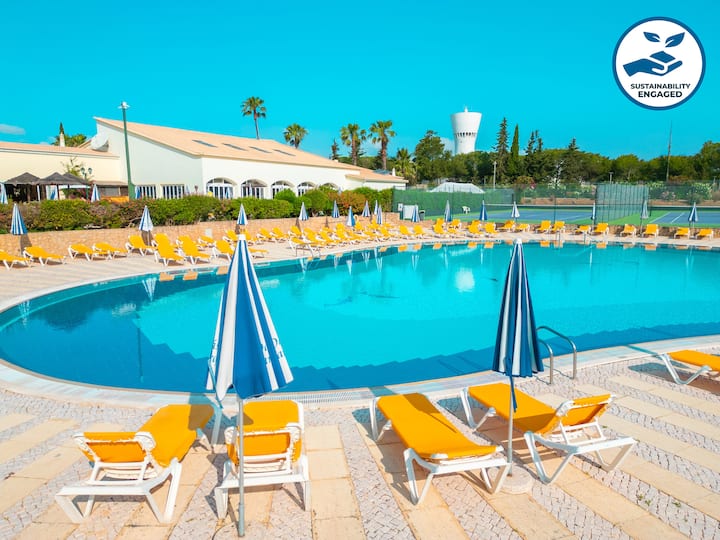 Sun, Comfort & Pools In Portimão - Praia da Rocha