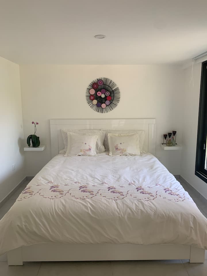 Studio Calme Proche Gare Rer (15mn Champs-elysées) - Rueil-Malmaison