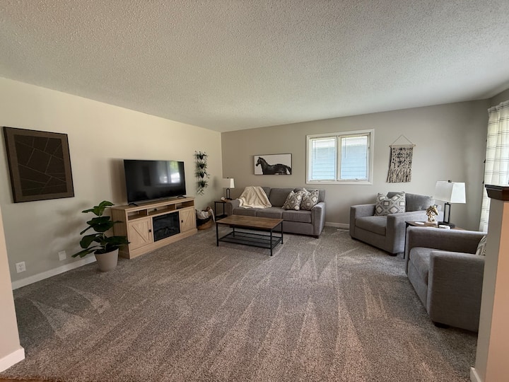 Urban Country Cottage - Grand Island, NE