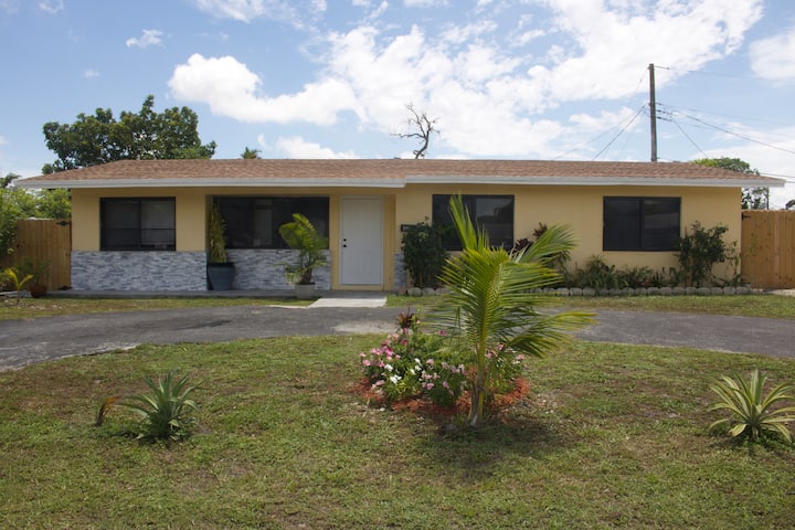 Convenience Meets Tranquility - Plantation, FL