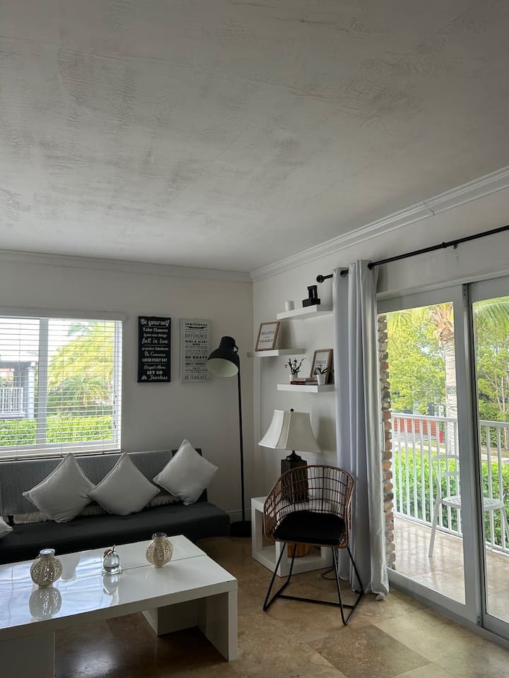 1br Sleeps 4 – Key Biscayne Gem - Key Biscayne, FL