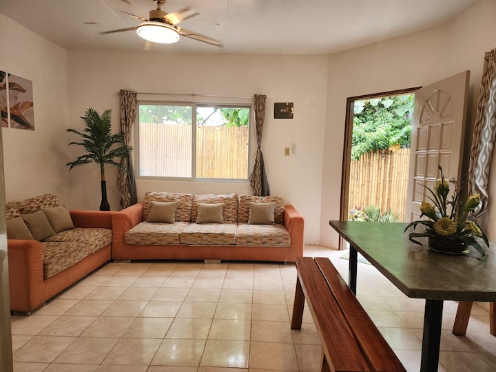 Casa De Lucas - Moalboal