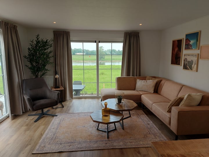 Chalet In Lathum
 Mit Blick Auf Die Ijssel - Arnhem