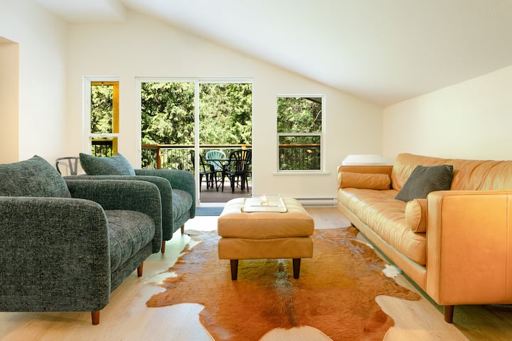 Whispering Forest Retreat W/private Hot Tub - Sunshine Valley