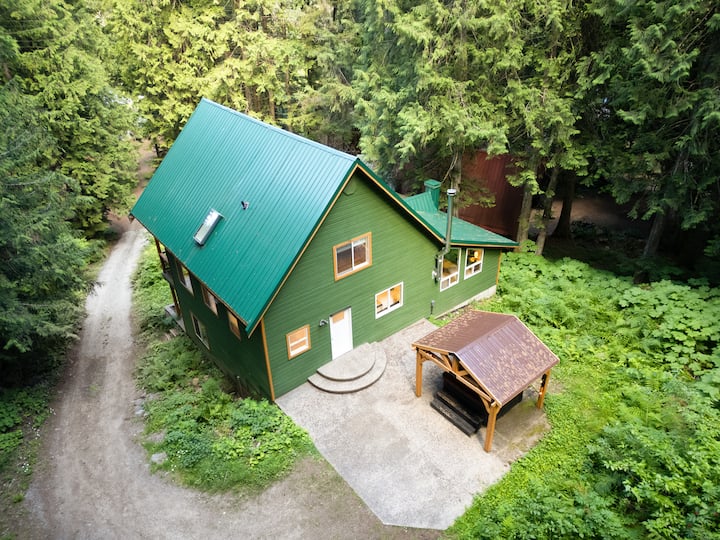 Whispering Forest Retreat W/private Hot Tub - Sunshine Valley