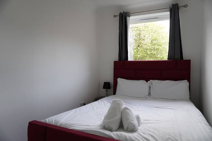 Group Stay 4-bedroom - Free Parking - Glasgow