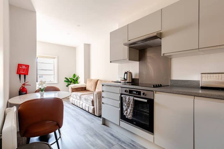 Heart Of Liverpool 1 Bd Apartment + Sofa Bed - Liverpool