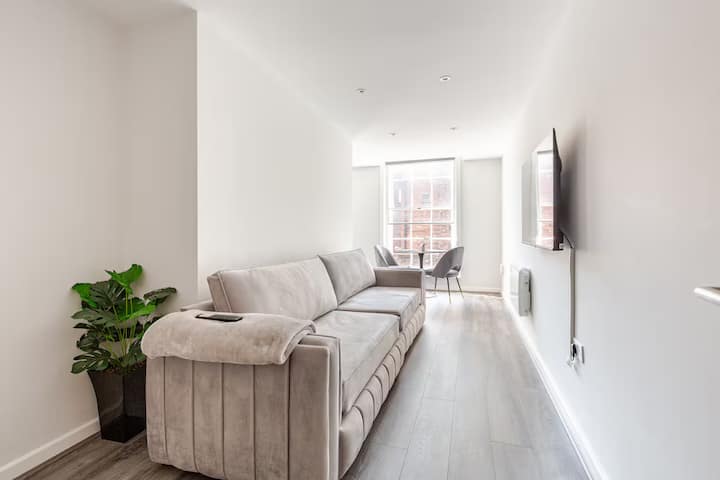 Bright 1-bed Apartment, Near Liverpool One! - Liverpool